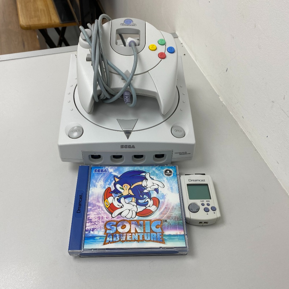 Pre-owned Sega Dreamcast SEGA HKT-3030 Dreamcast Console bundle-PAL ...